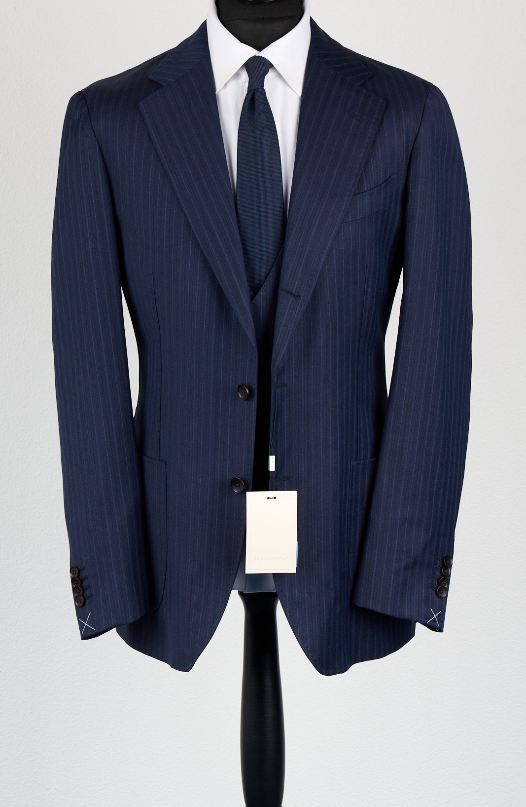 Suits – SUITREVIEW