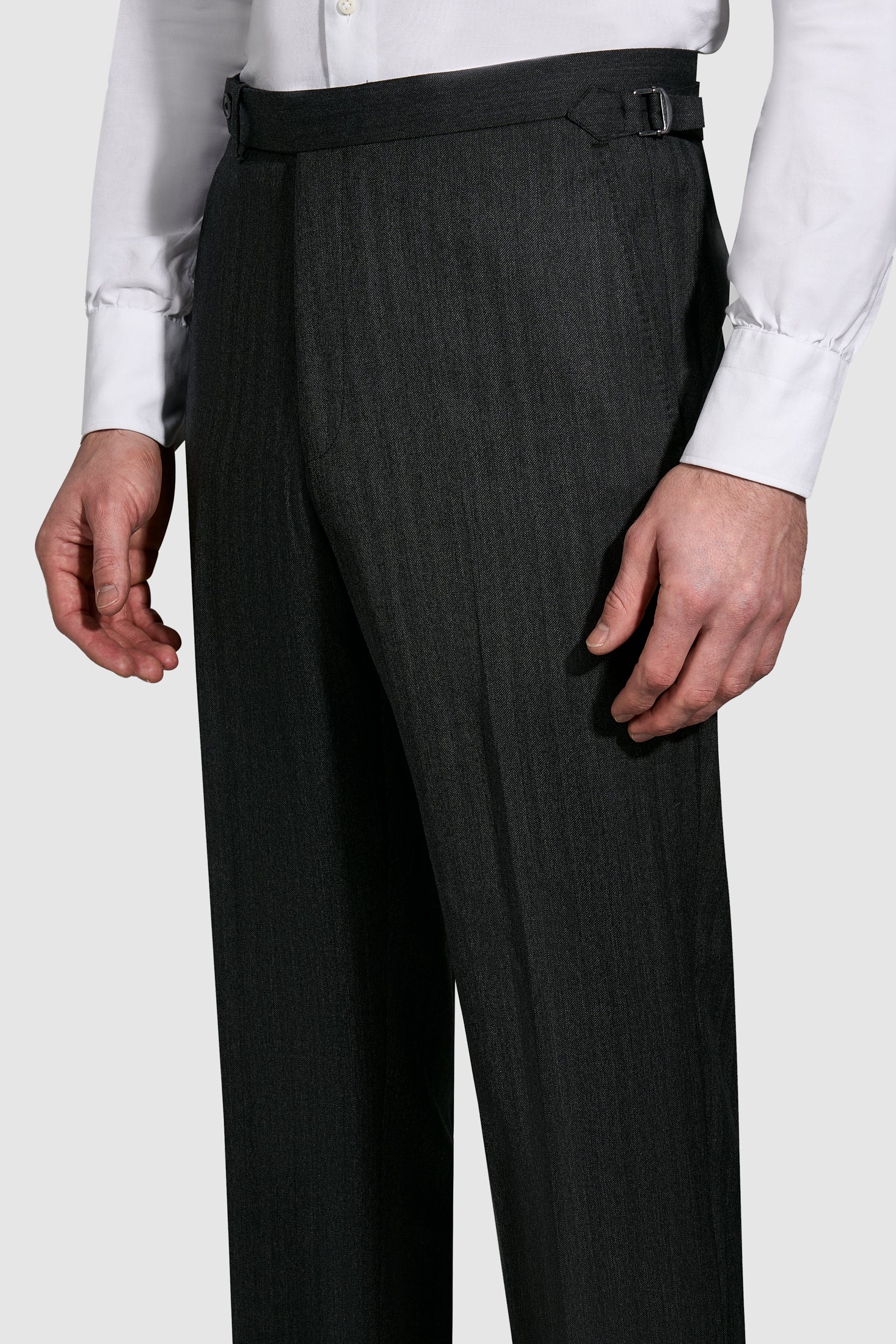 SUITREVIEW Elmhurst Charcoal Herringbone Pure Wool Super 120s DB Suit